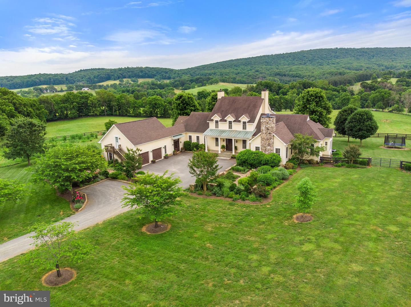 24082 CHAMPE FORD RD, MIDDLEBURG, VA 20117 – Middleburg Life